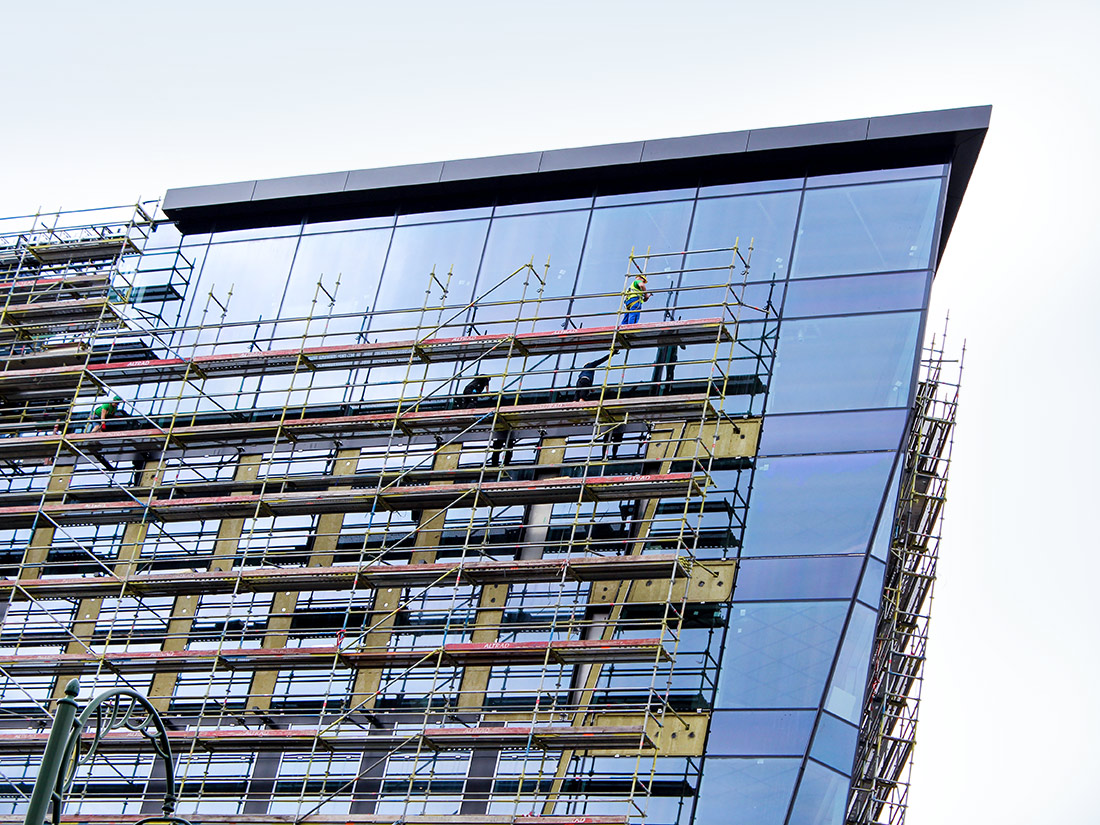 Spectrum, Unique glass walls providing floor to ceiling transparency