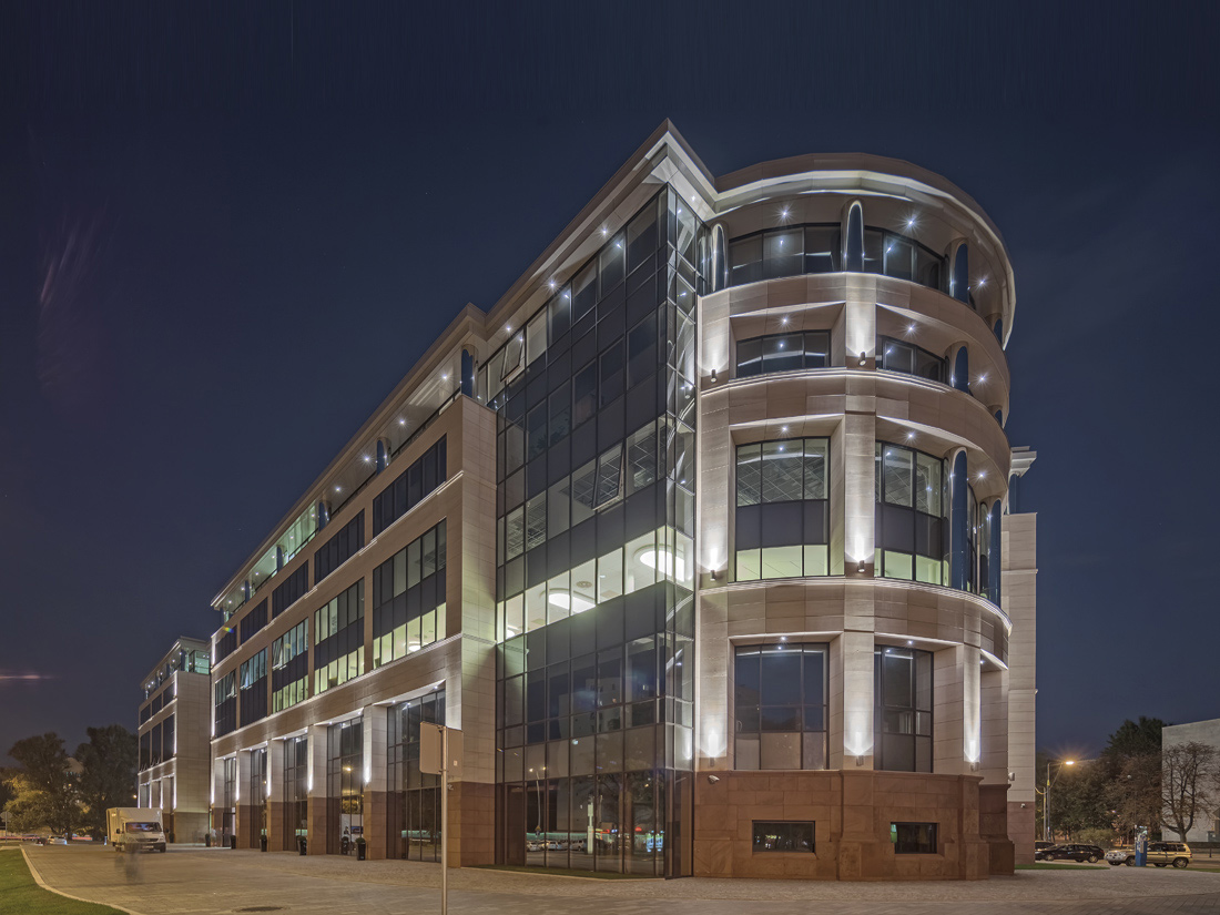 Senator, Best office building of 2012, developed by Ghelamco sold to ...